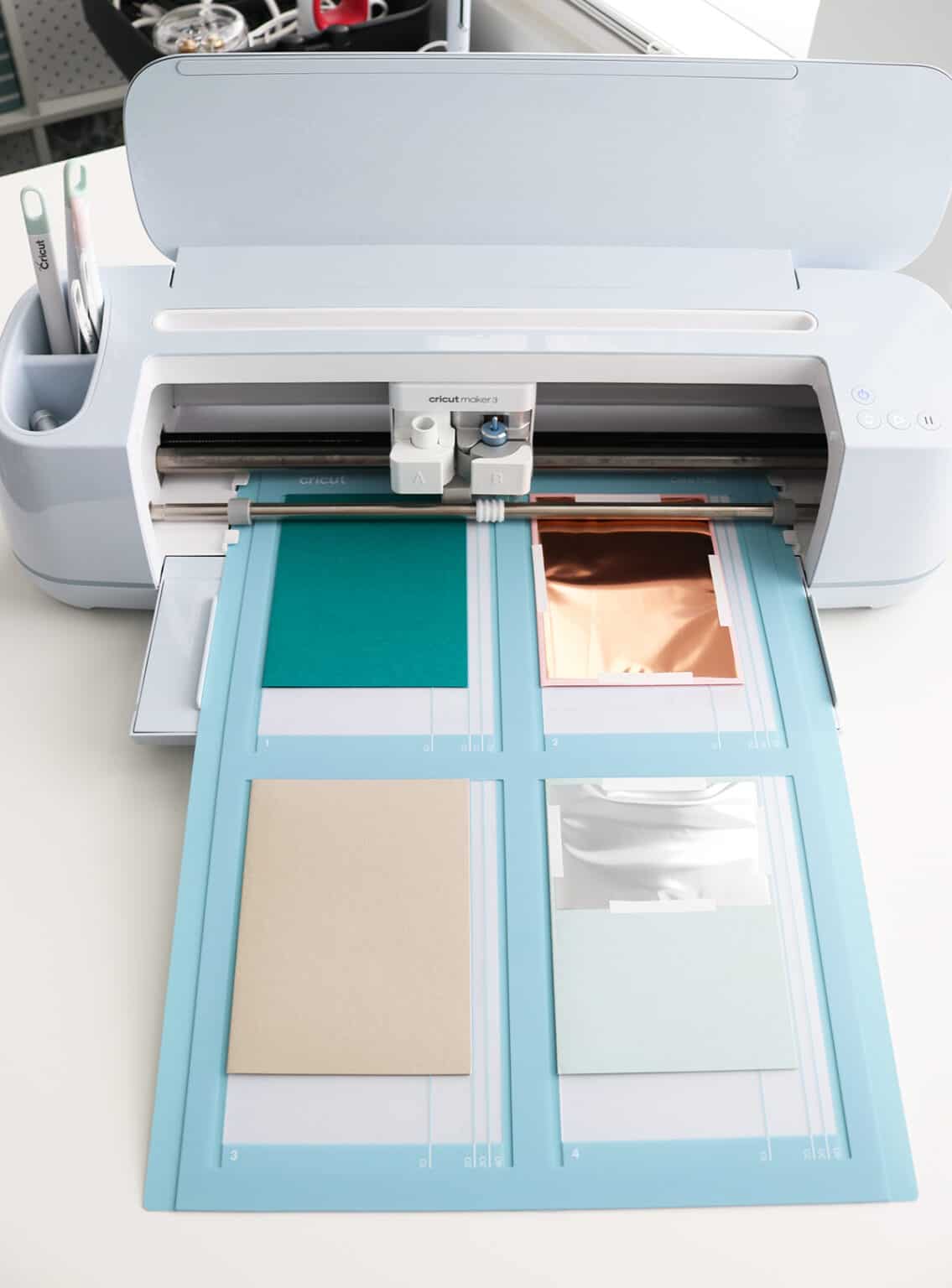 How to Use the Cricut Cutaway Cards and Card Mat 2 x 2 - Aubree Originals