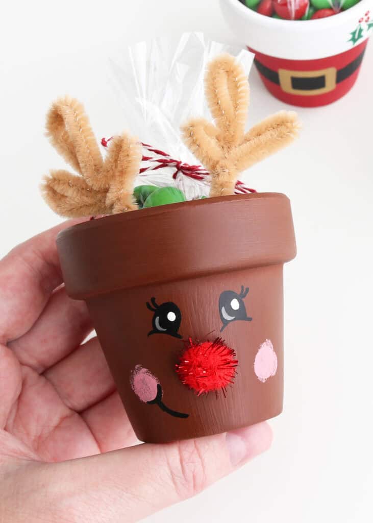 Christmas Painted Terracotta Pots DIY - Aubree Originals