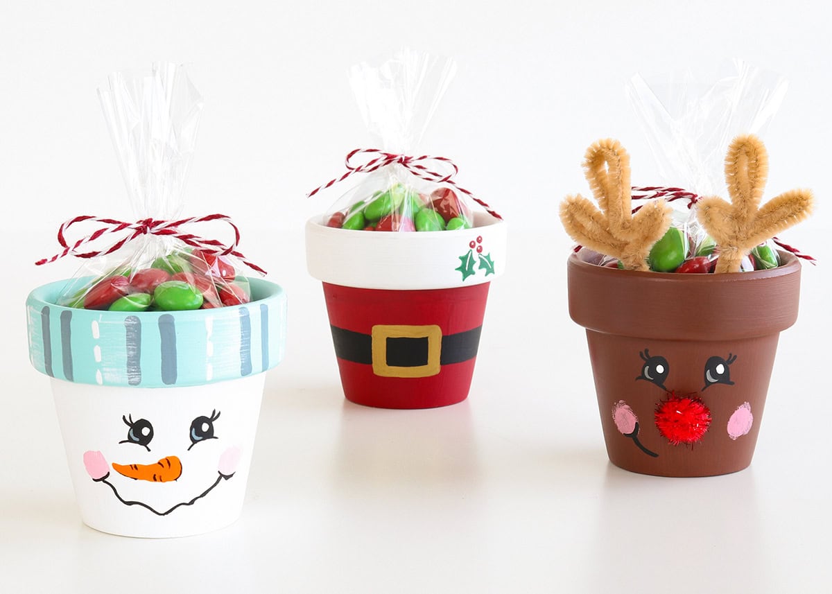 Christmas Painted Terracotta Pots DIY - Aubree Originals
