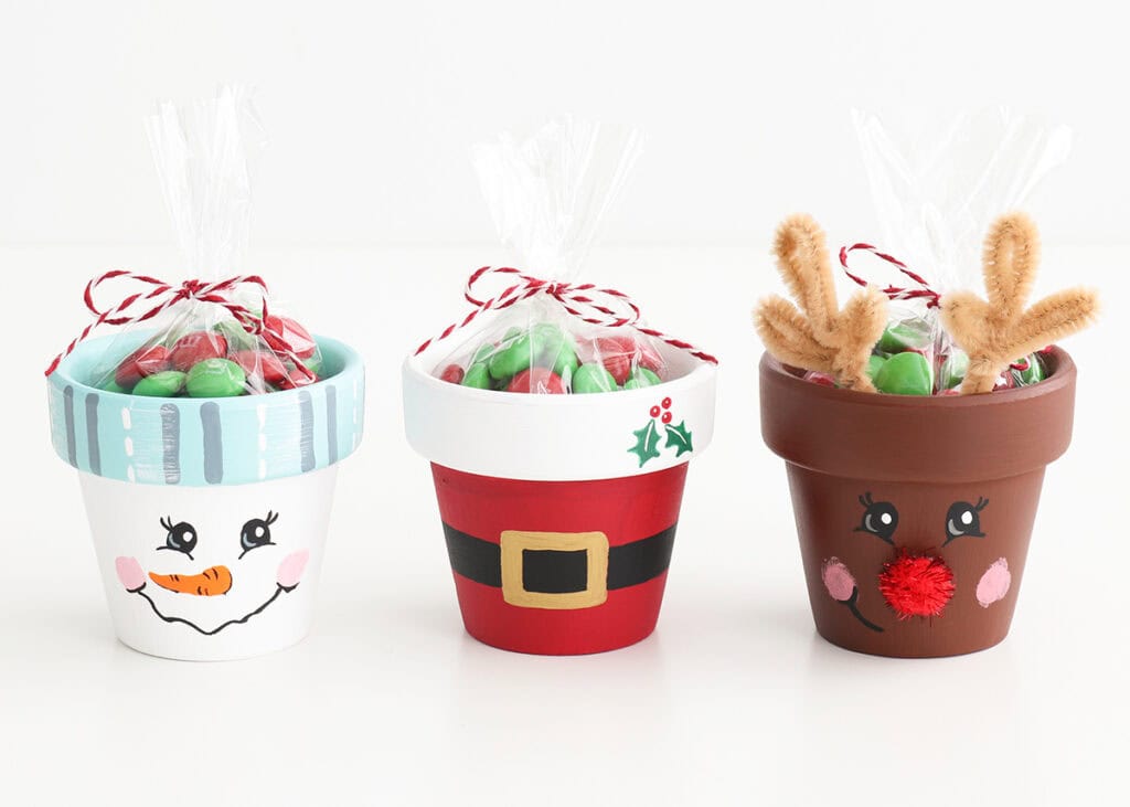 Christmas Painted Terracotta Pots DIY - Aubree Originals